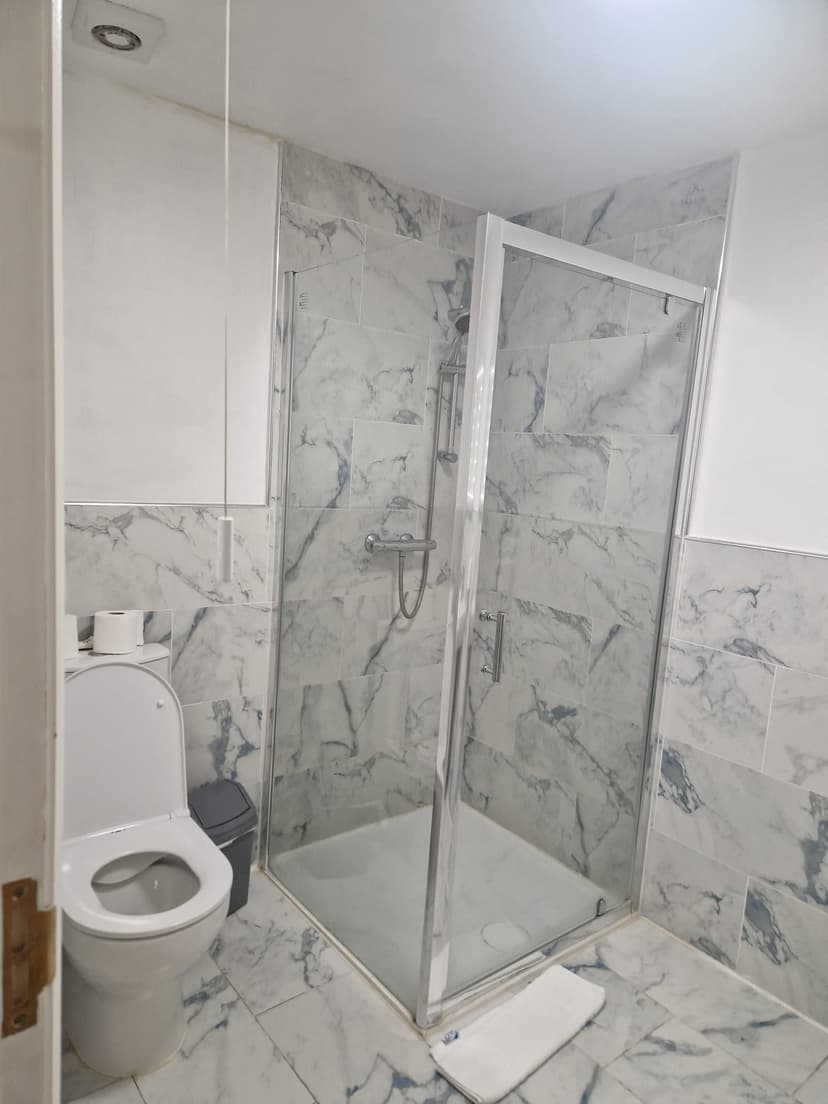 Our Rooms | Crown House