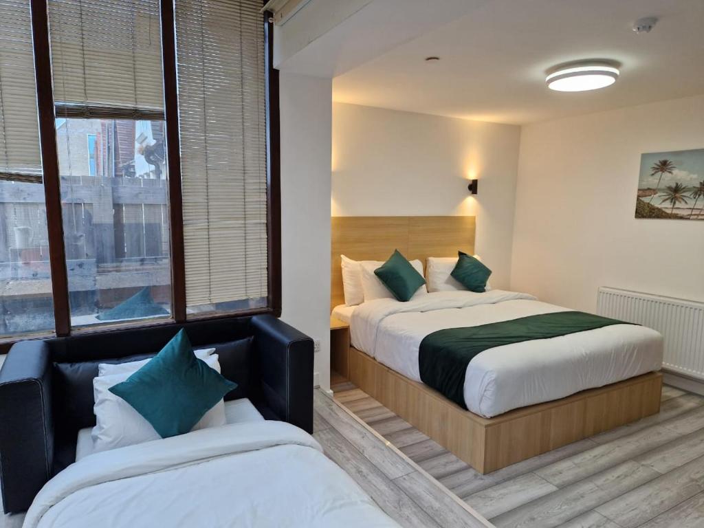 Our Rooms | Crown House